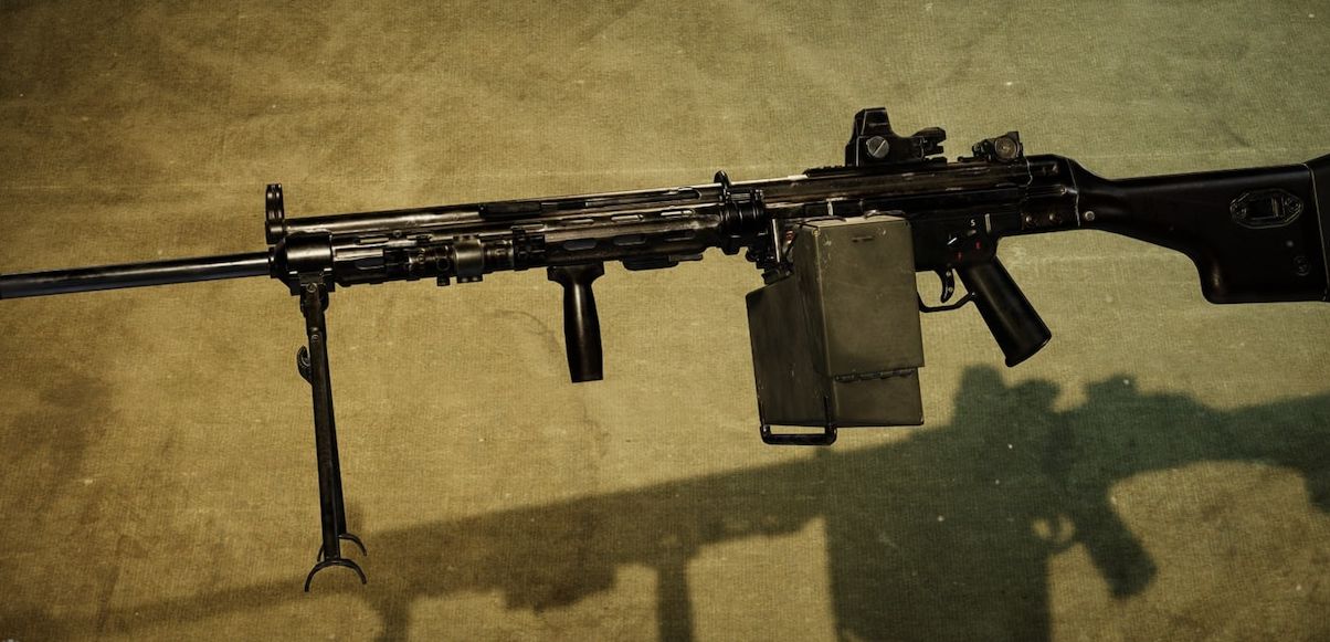 Jagged Alliance 3 Weapons Tier List: Best Guns in the Game